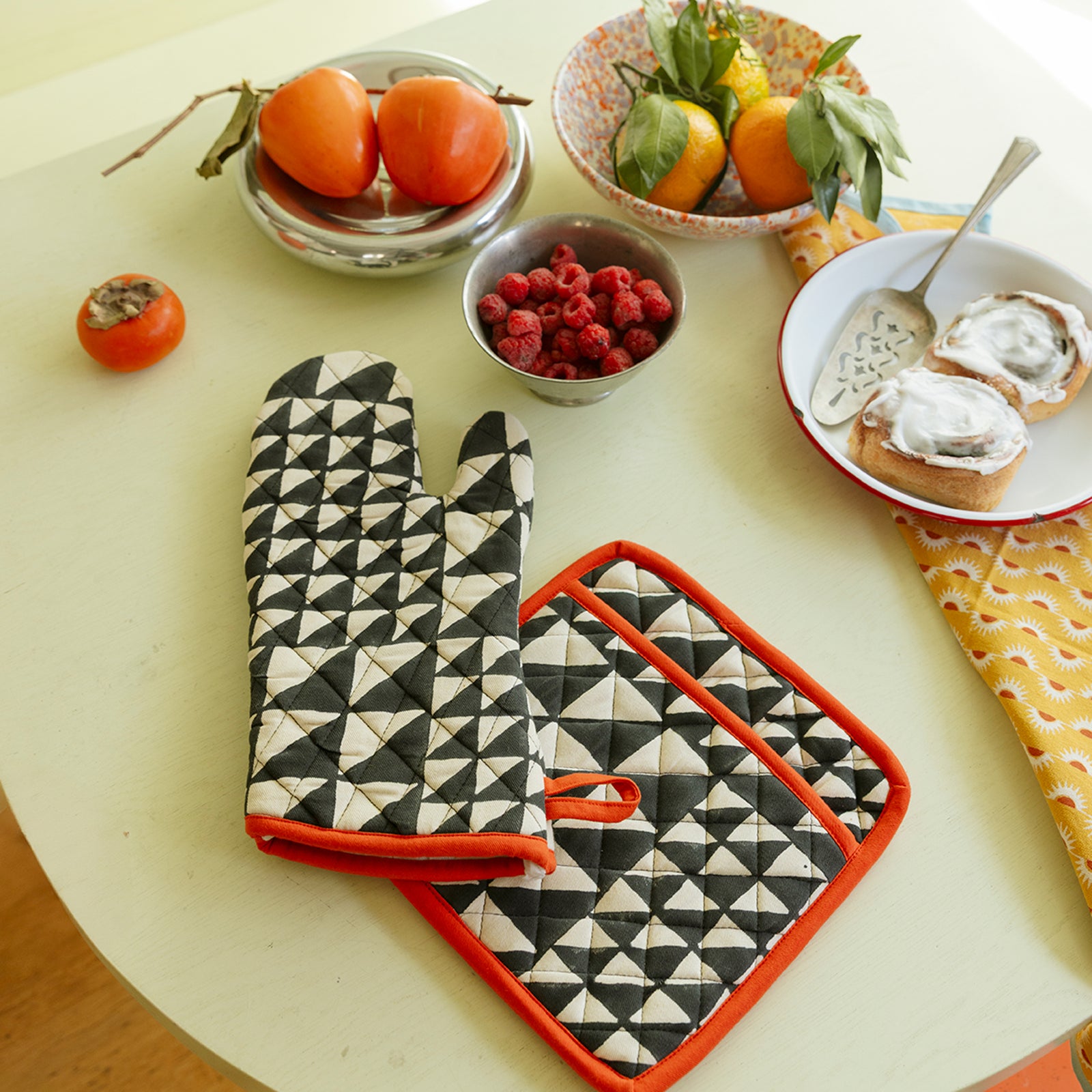 Flock Oven Mitt – Block Shop
